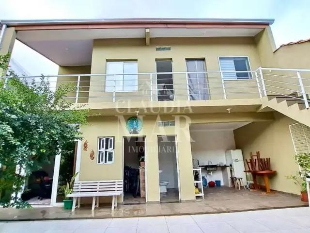 Casa / Sobrado para Venda em Caraguatatuba/SP Massaguaçu 4 Quartos