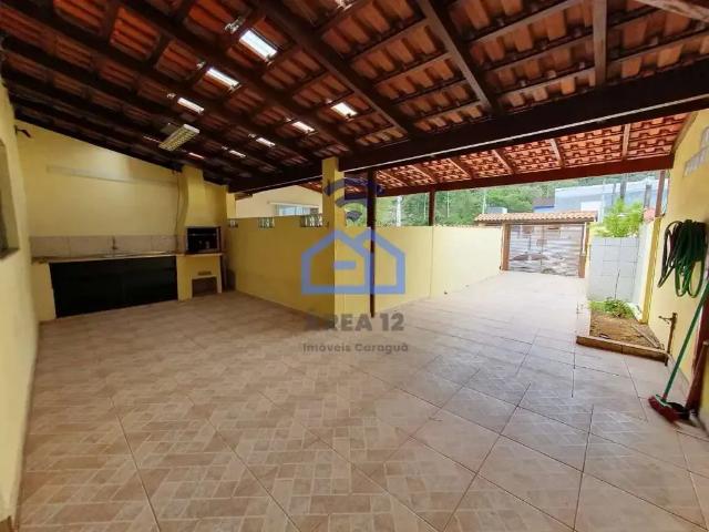 Casa / Sobrado para Venda em Caraguatatuba/SP Massaguaçu 4 Quartos