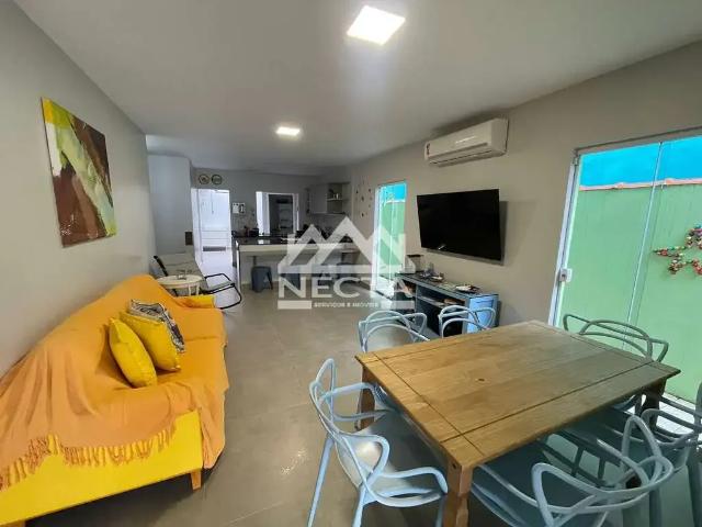 Casa / Sobrado para Venda em Caraguatatuba/SP Massaguaçu 4 Quartos