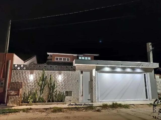 Casa / Sobrado para Venda em Caraguatatuba/SP Massaguaçu 4 Quartos