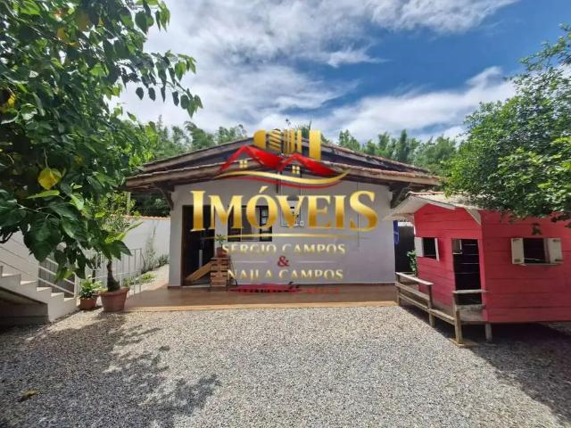 Casa / Sobrado para Venda em Caraguatatuba/SP Massaguaçu 4 Quartos