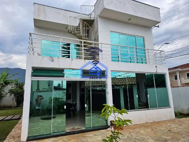 Casa / Sobrado para Venda em Caraguatatuba/SP Massaguaçu 4 Quartos