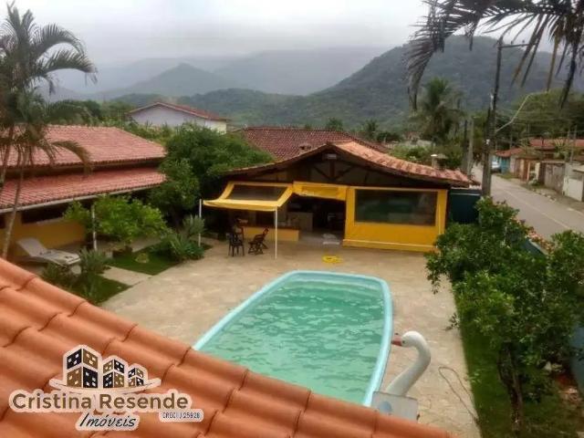 Casa / Sobrado para Venda em Caraguatatuba/SP Massaguaçu 4 Quartos