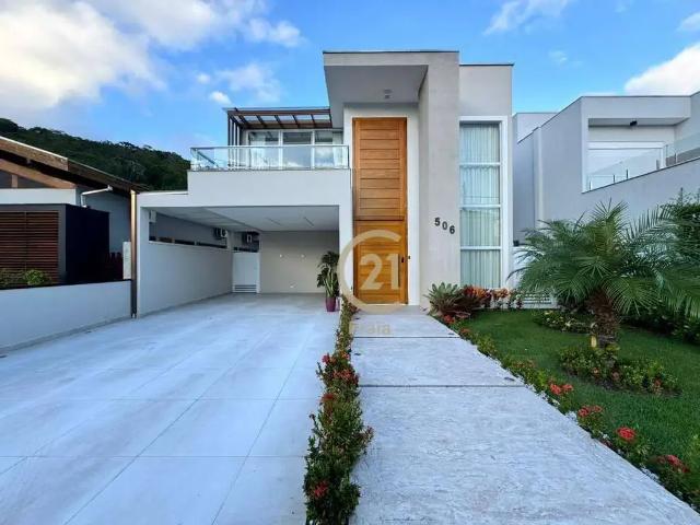 Casa / Sobrado para Venda em Caraguatatuba/SP Massaguaçu 4 Quartos