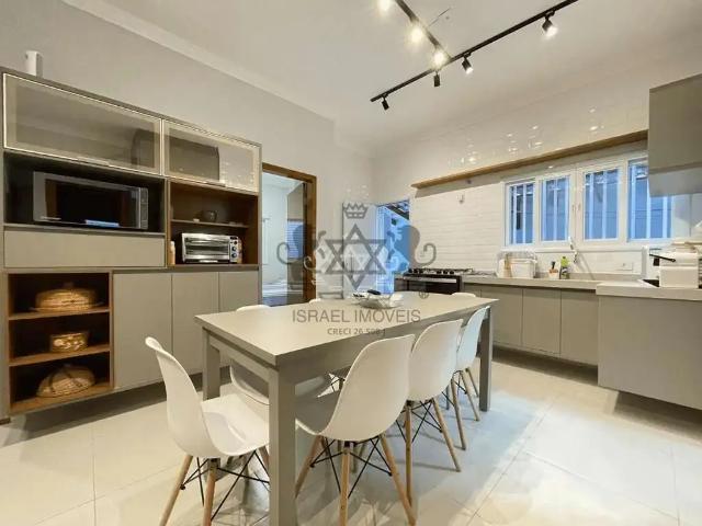 Casa / Sobrado para Venda em Caraguatatuba/SP Massaguaçu 4 Quartos