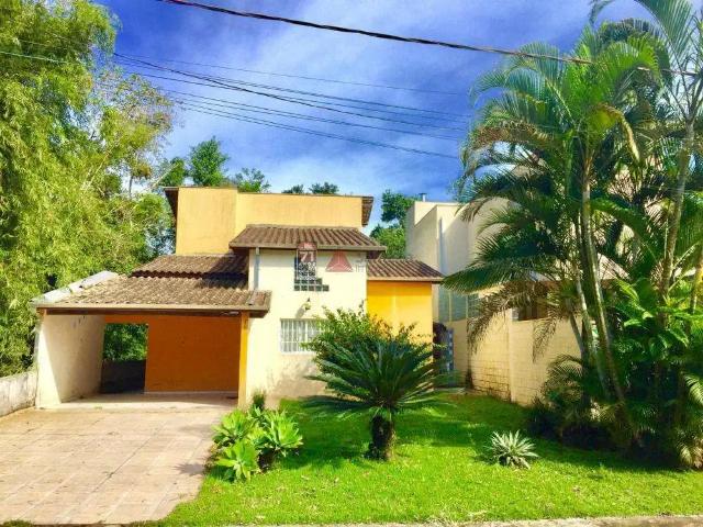 Casa / Sobrado para Venda em Caraguatatuba/SP Massaguaçu 5 Quartos
