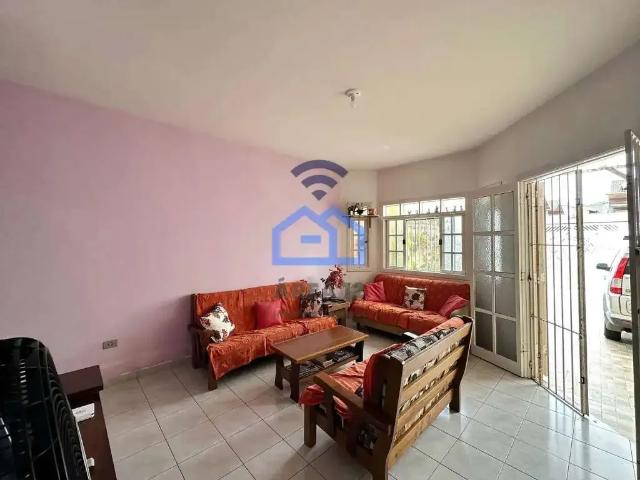 Casa / Sobrado para Venda em Caraguatatuba/SP Massaguaçu 5 Quartos