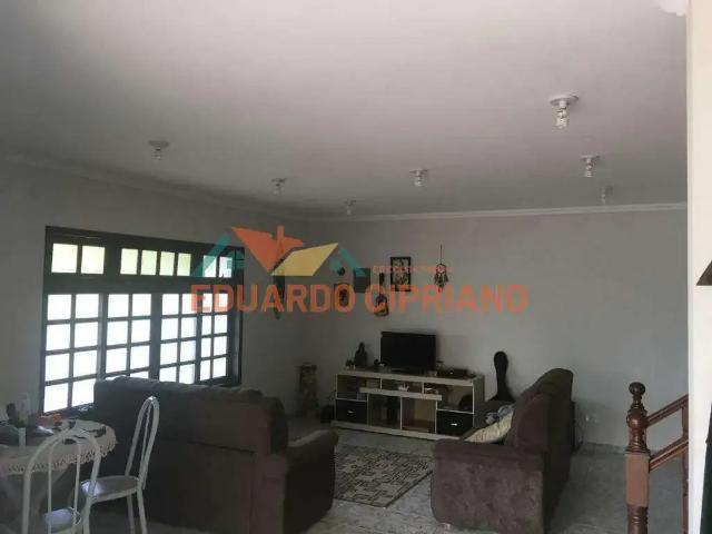 Casa / Sobrado para Venda em Caraguatatuba/SP Massaguaçu 5 Quartos