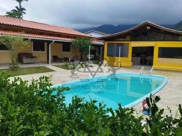 Casa / Sobrado para Venda em Caraguatatuba/SP Massaguaçu 5 Quartos
