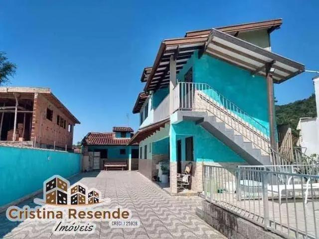Casa / Sobrado para Venda em Caraguatatuba/SP Massaguaçu 6 Quartos