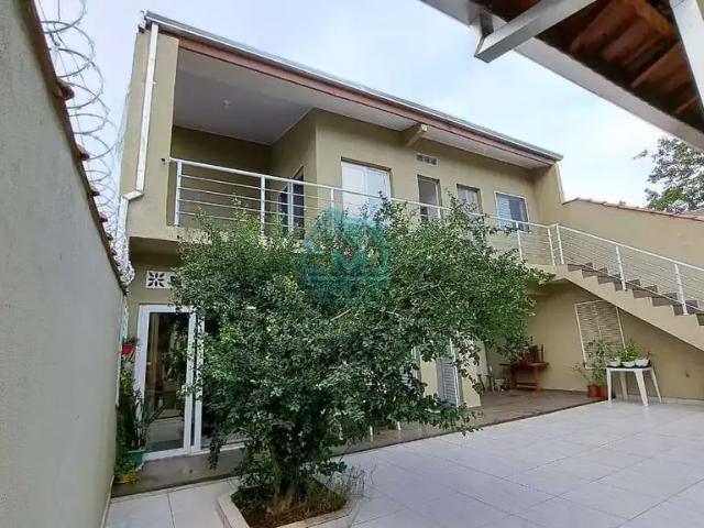 Casa / Sobrado para Venda em Caraguatatuba/SP Massaguaçu 6 Quartos