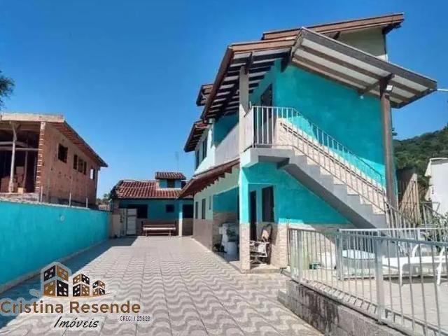 Casa / Sobrado para Venda em Caraguatatuba/SP Massaguaçu 6 Quartos