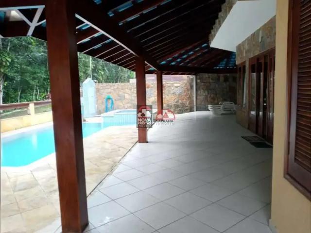 Casa / Sobrado para Venda em Caraguatatuba/SP Massaguaçu 6 Quartos
