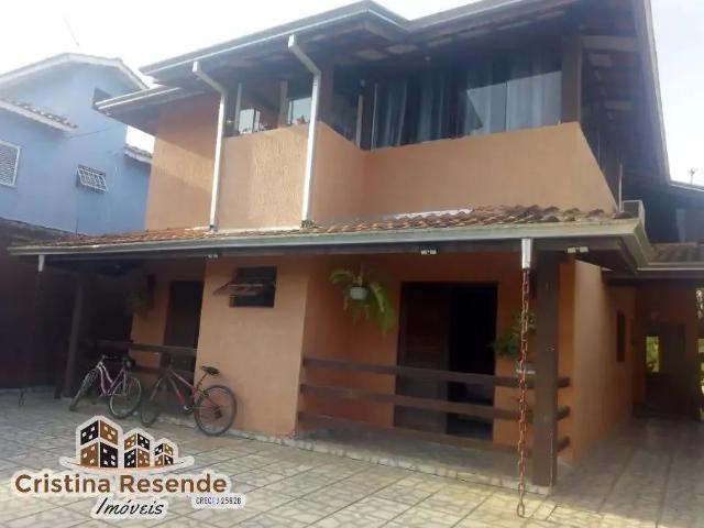 Casa / Sobrado para Venda em Caraguatatuba/SP Massaguaçu 6 Quartos