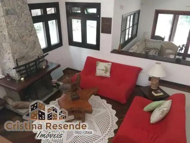 Casa / Sobrado para Venda em Caraguatatuba/SP Massaguaçu 8 Quartos