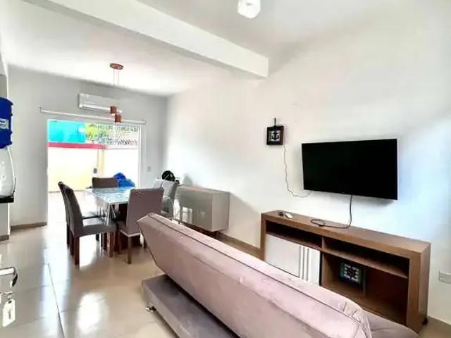 Casa / Sobrado para Venda em Caraguatatuba/SP Massaguaçu 2 Quartos