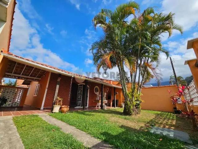 Casa / Sobrado para Venda em Caraguatatuba/SP Massaguaçu 2 Quartos