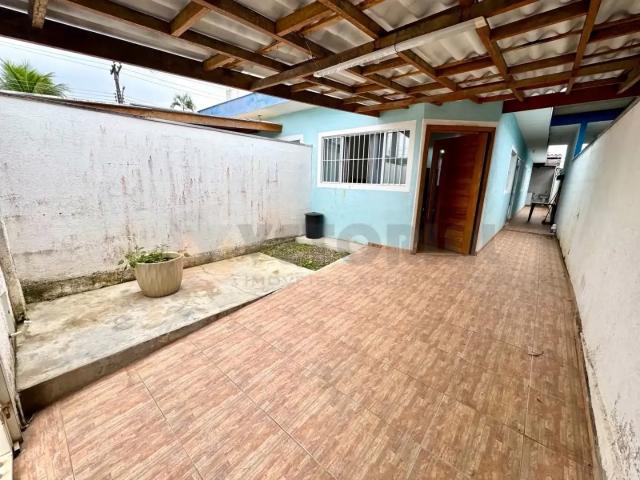 Casa / Sobrado para Venda em Caraguatatuba/SP Massaguaçu 2 Quartos