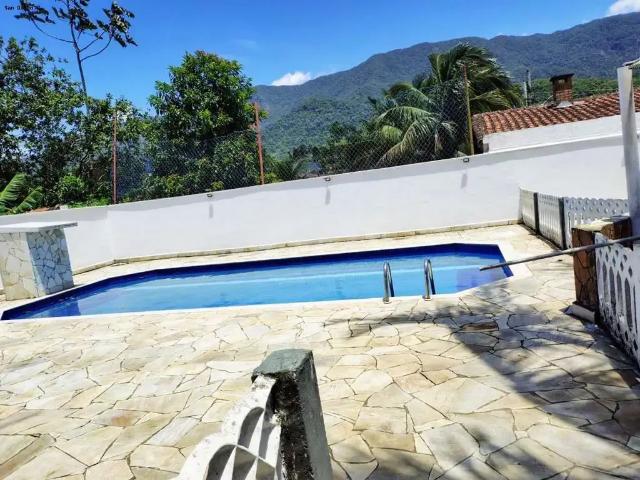 Casa / Sobrado para Venda em Caraguatatuba/SP Massaguaçu
