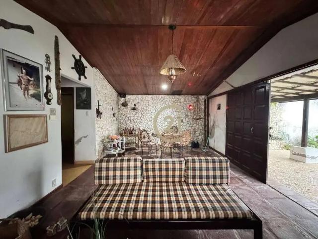 Casa / Sobrado para Venda em Caraguatatuba/SP Massaguaçu 3 Quartos