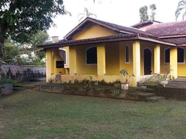 Casa / Sobrado para Venda em Caraguatatuba/SP Massaguaçu 3 Quartos