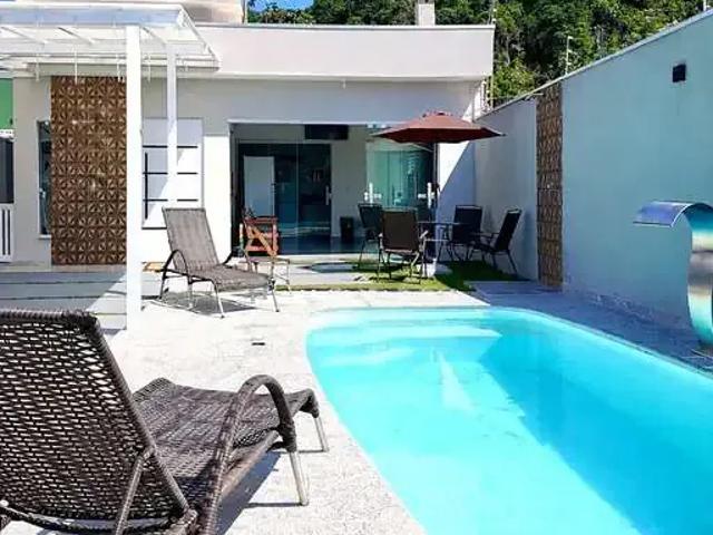Casa / Sobrado para Venda em Caraguatatuba/SP Massaguaçu 3 Quartos