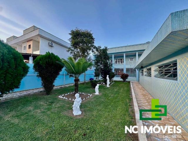 Casa / Sobrado para Venda em Caraguatatuba/SP Massaguaçu 3 Quartos