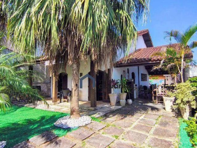 Casa / Sobrado para Venda em Caraguatatuba/SP Massaguaçu 3 Quartos