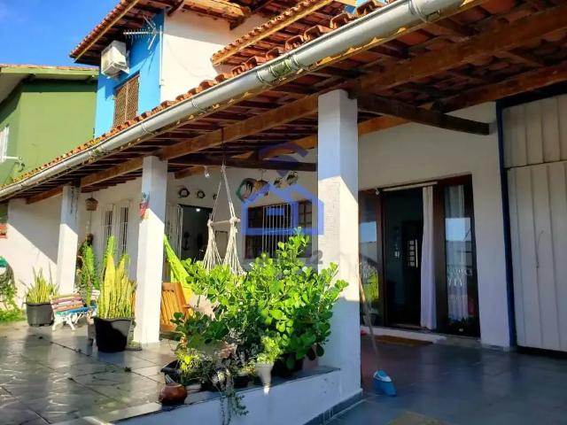 Casa / Sobrado para Venda em Caraguatatuba/SP Massaguaçu 3 Quartos