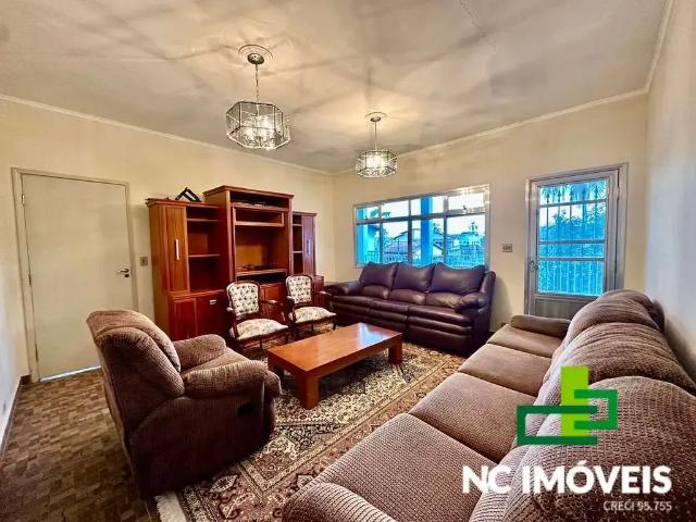 Casa / Sobrado para Venda em Caraguatatuba/SP Massaguaçu 3 Quartos