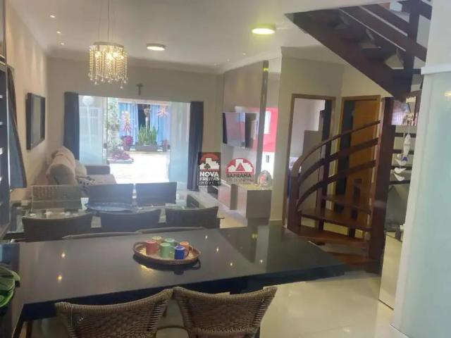 Casa / Sobrado para Venda em Caraguatatuba/SP Massaguaçu 3 Quartos