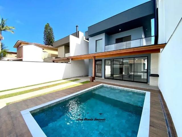 Casa / Sobrado para Venda em Caraguatatuba/SP Massaguaçu 3 Quartos