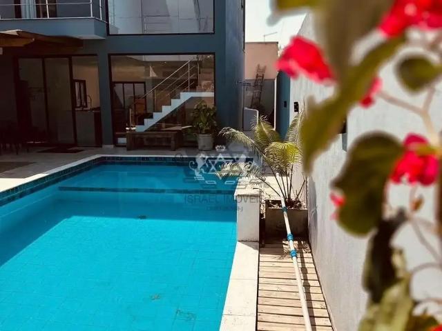 Casa / Sobrado para Venda em Caraguatatuba/SP Massaguaçu 3 Quartos