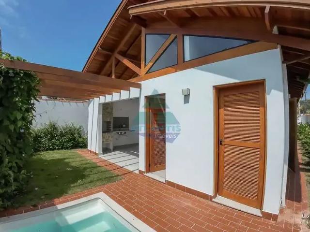 Casa / Sobrado para Venda em Caraguatatuba/SP Massaguaçu 3 Quartos