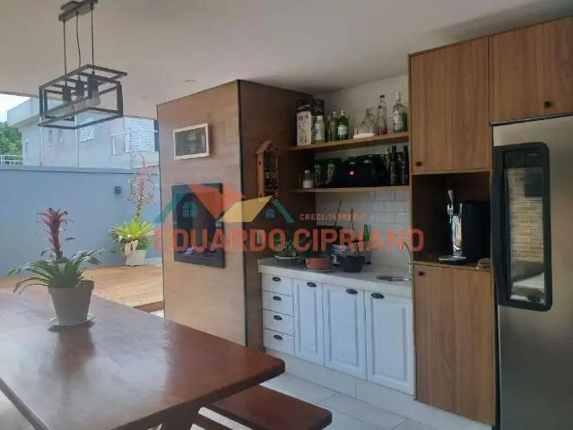 Casa / Sobrado para Venda em Caraguatatuba/SP Massaguaçu 3 Quartos