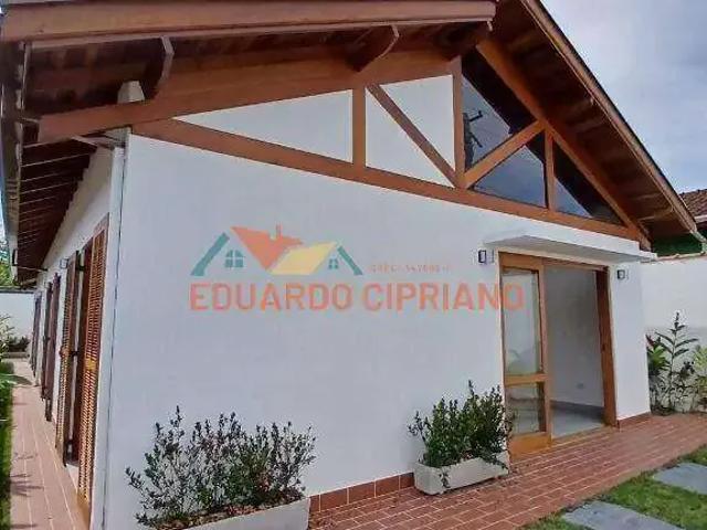 Casa / Sobrado para Venda em Caraguatatuba/SP Massaguaçu 3 Quartos
