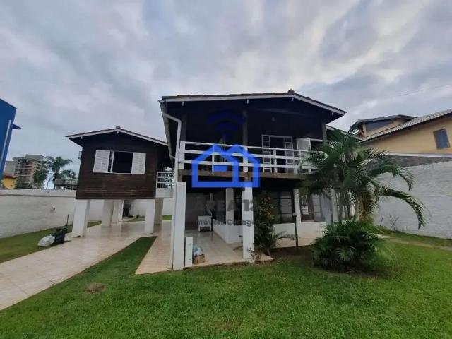 Casa / Sobrado para Venda em Caraguatatuba/SP Massaguaçu 3 Quartos