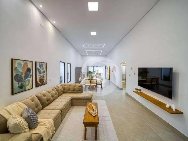 Casa / Sobrado para Venda em Caraguatatuba/SP Massaguaçu 3 Quartos