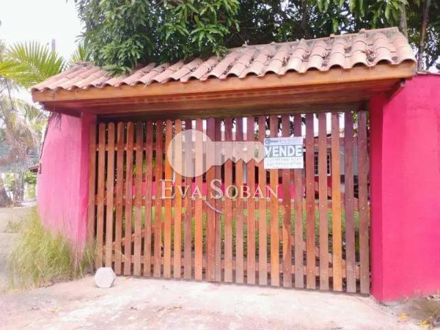 Casa / Sobrado para Venda em Caraguatatuba/SP Massaguaçu 3 Quartos