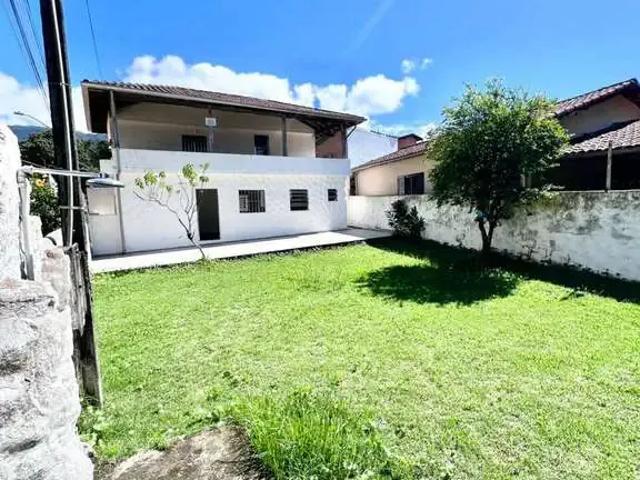 Casa / Sobrado para Venda em Caraguatatuba/SP Massaguaçu 3 Quartos