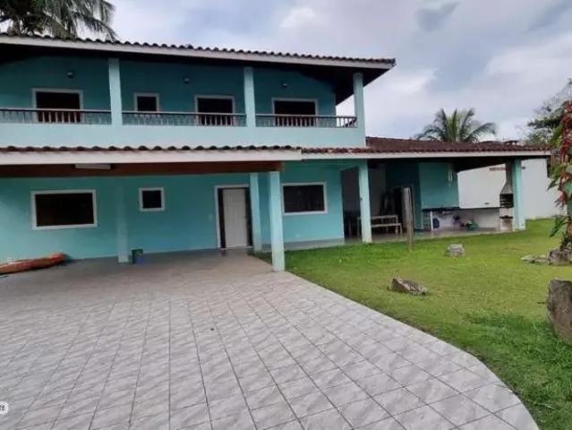 Casa / Sobrado para Venda em Caraguatatuba/SP Massaguaçu 3 Quartos