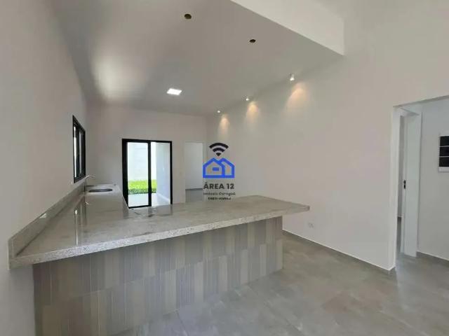 Casa / Sobrado para Venda em Caraguatatuba/SP Massaguaçu 3 Quartos