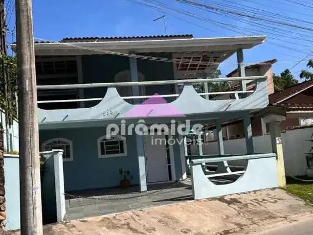 Casa / Sobrado para Venda em Caraguatatuba/SP Massaguaçu 3 Quartos