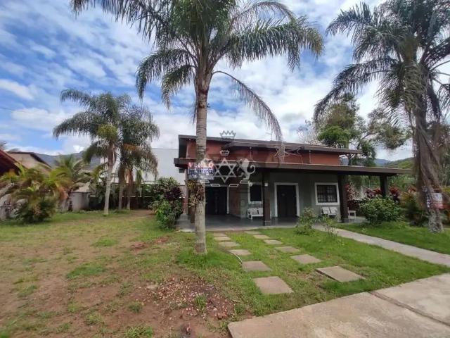 Casa / Sobrado para Venda em Caraguatatuba/SP Massaguaçu 3 Quartos
