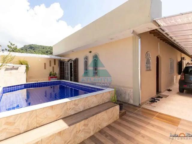 Casa / Sobrado para Venda em Caraguatatuba/SP Massaguaçu 3 Quartos