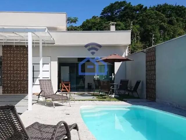 Casa / Sobrado para Venda em Caraguatatuba/SP Massaguaçu 3 Quartos