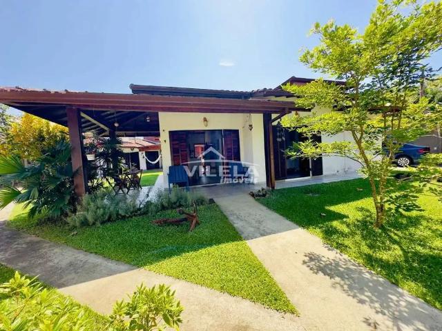 Casa / Sobrado para Venda em Caraguatatuba/SP Massaguaçu 3 Quartos