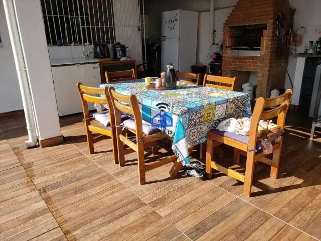 Casa / Sobrado para Venda em Caraguatatuba/SP Massaguaçu 3 Quartos