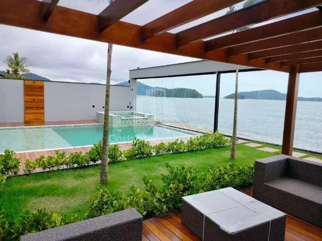 Casa / Sobrado para Venda em Caraguatatuba/SP Massaguaçu 3 Quartos