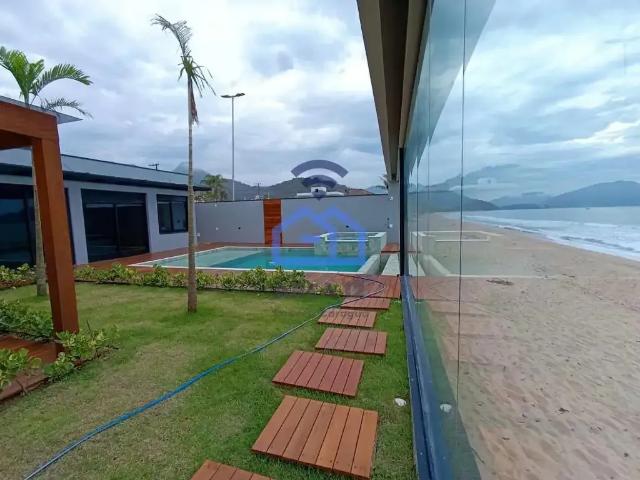 Casa / Sobrado para Venda em Caraguatatuba/SP Massaguaçu 3 Quartos
